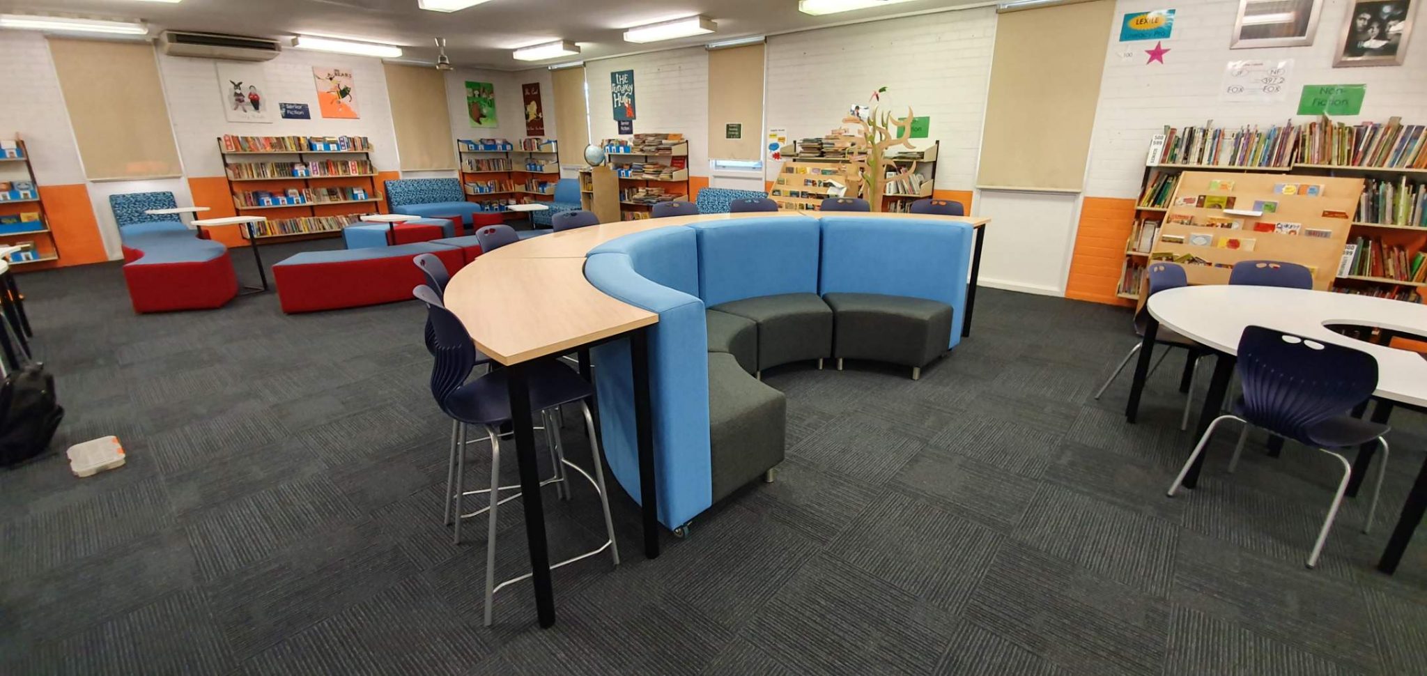 Cartwright Public School Library - Abaxkf